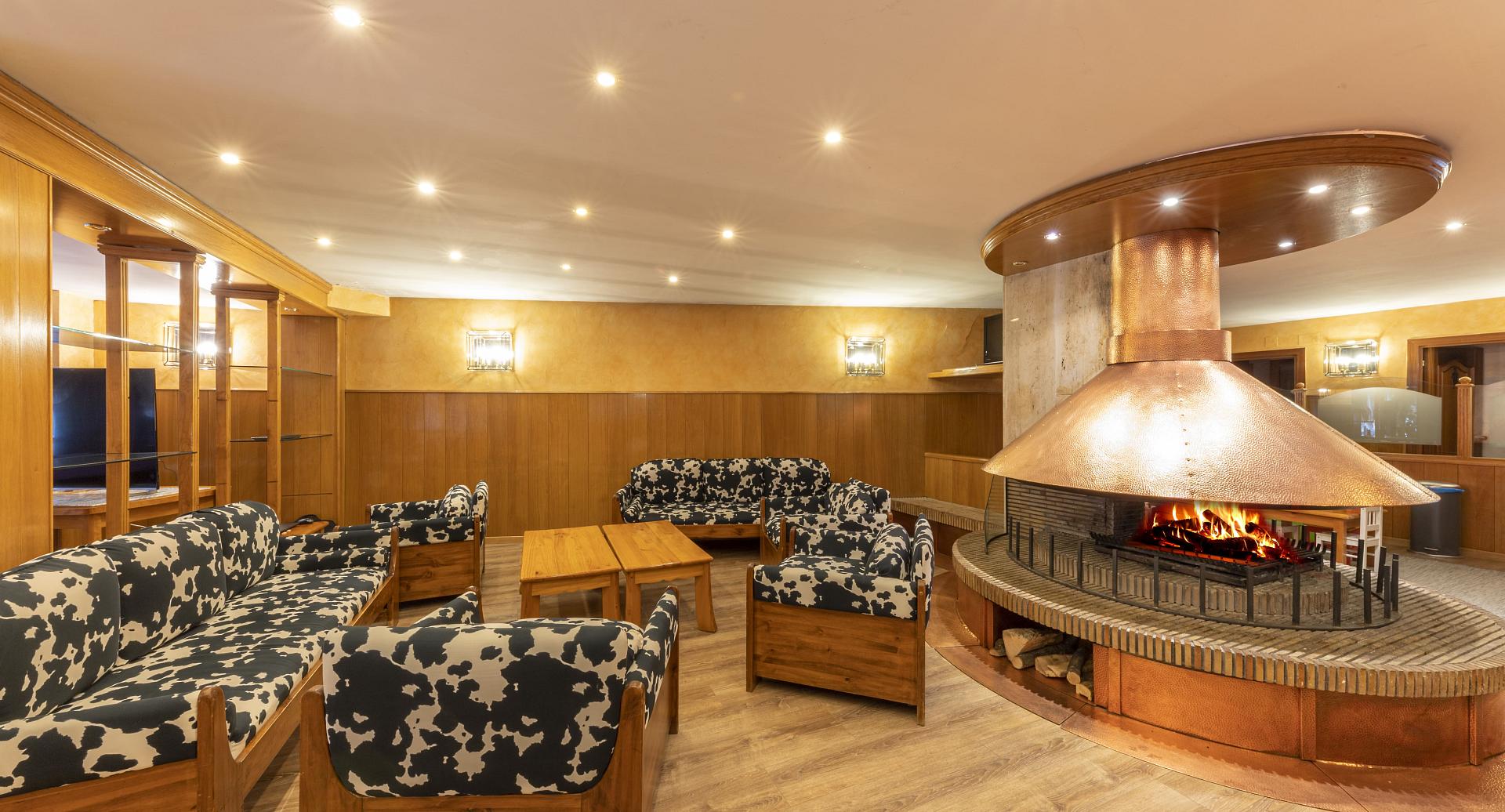 Hotel in the Andorran Pyrenees - Hotel Guillem